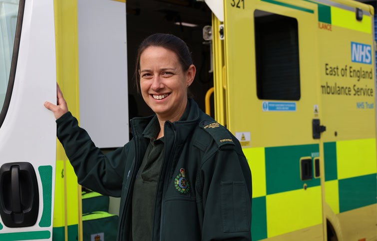 Paramedics and hospice join forces to share end of life care knowledge ...
